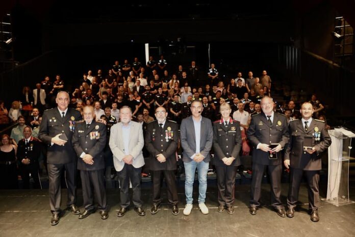 Parets del Vallès celebra la segunda edición de la Diada de la Policía ...